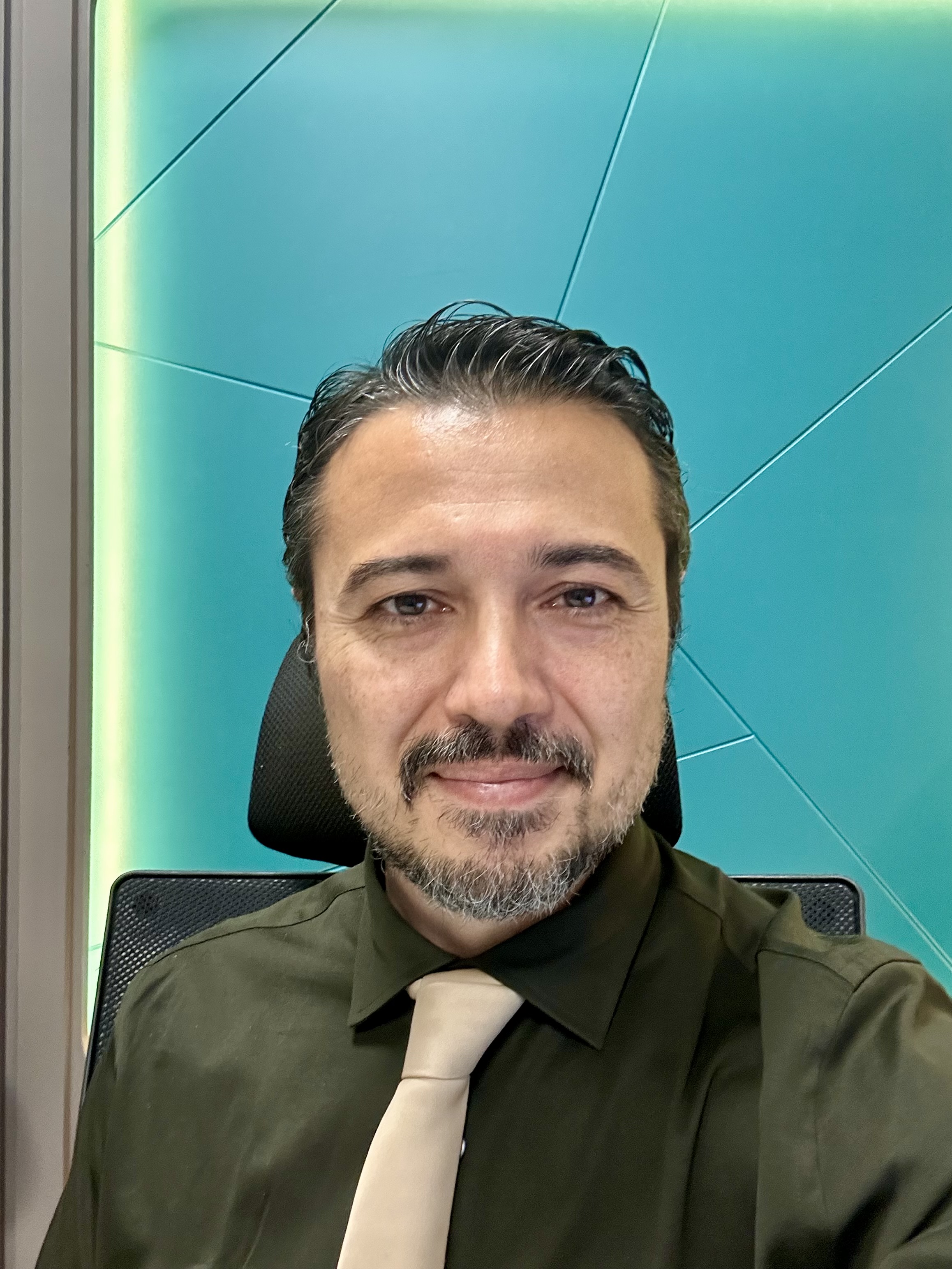 Dr. Öğr. Üyesi Serhat ŞEN | BirAvesis